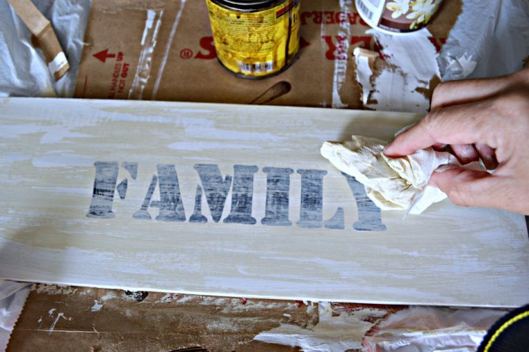 How To Create A Custom Wood Sign - My Uncommon Slice of Suburbia