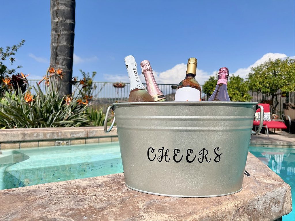 DIY Personalized Beverage Tub - My Uncommon Slice of Suburbia