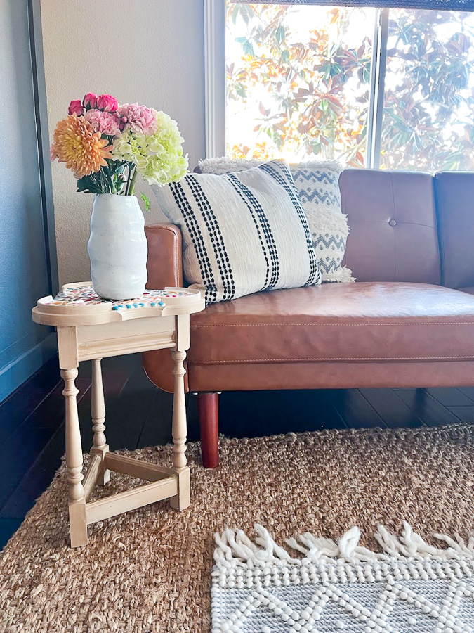 DIY Mosiac table step by step tutorial - My Uncommon Slice of Suburbia